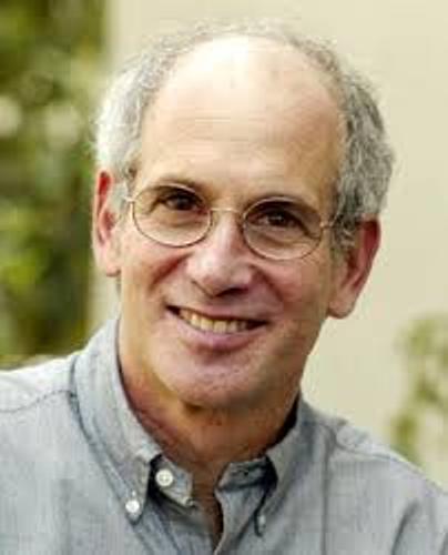10 Interesting Louis Sachar Facts | My Interesting Facts 10 Interesting Louis Sachar Facts | My Interesting Facts